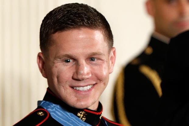 Kyle Carpenter Bio, Age, Wife, Arm, Eye, Height, Medal and Salary